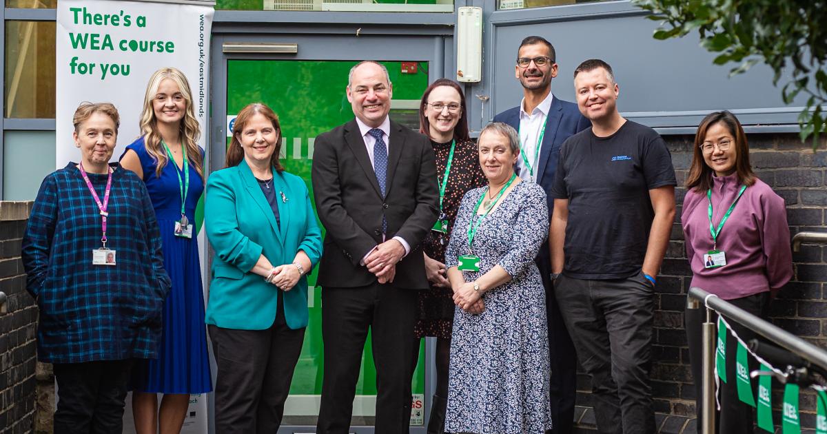Mayor of East Midlands visits WEA learning hub | WEA